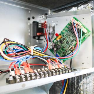 Goodman AMST24BU1300 2 Ton Standard Multi-Positional Air Handler, R-32 ...